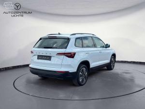 Balts Skoda Karoq 2023 Kauņa, ar dzinēja tilpumu 2.00 L un nobraukumu 53 tūkst. km par 28924 €, foto 5 vietnē AUTOMOTO.COM.LV