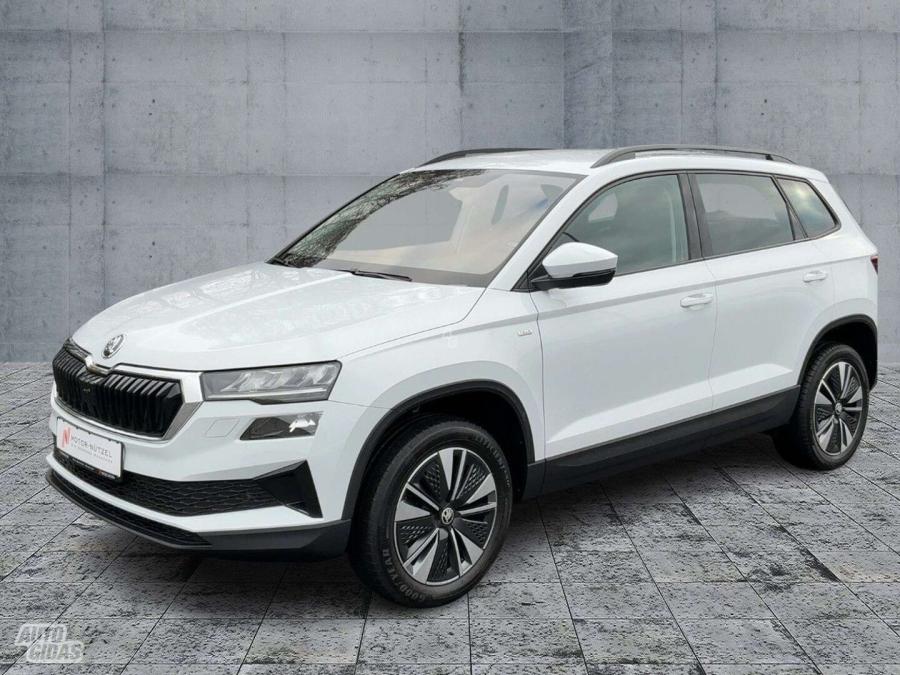 Balts Skoda Karoq 2023 Kauņa, ar dzinēja tilpumu 2.00 L un nobraukumu 77 tūkst. km par 27594 €, foto 2 vietnē AUTOMOTO.COM.LV