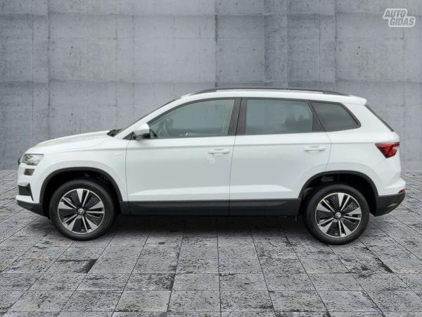 Balts Skoda Karoq 2023 Kauņa, ar dzinēja tilpumu 2.00 L un nobraukumu 77 tūkst. km par 27594 €, foto 4 vietnē AUTOMOTO.COM.LV