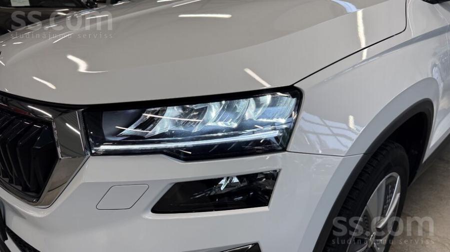 Balts Skoda Karoq 2023 Rīga, ar dzinēja tilpumu 1.50 L un nobraukumu 47 tūkst. km par 24900 €, foto 9 vietnē AUTOMOTO.COM.LV
