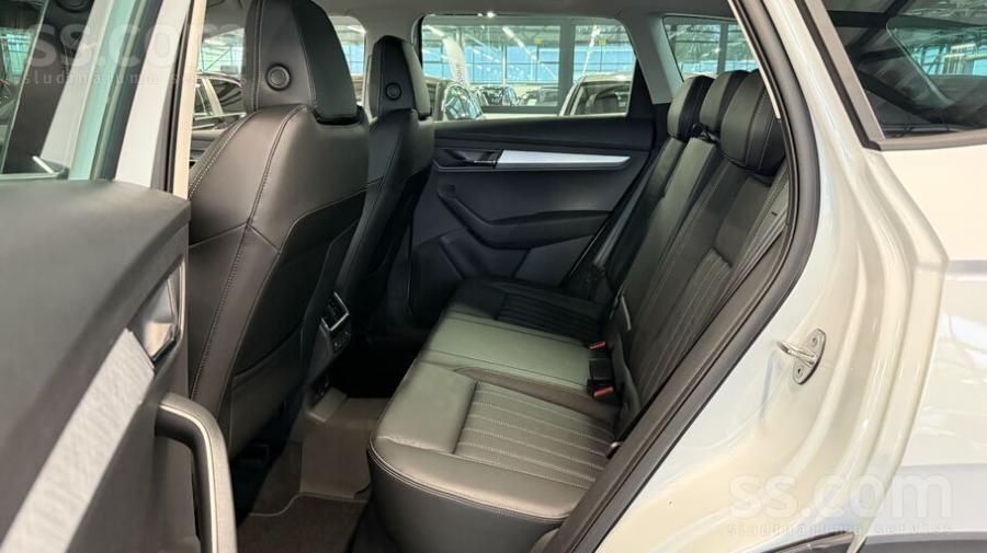 Balts Skoda Karoq 2023 Rīga, ar dzinēja tilpumu 1.50 L un nobraukumu 47 tūkst. km par 24900 €, foto 13 vietnē AUTOMOTO.COM.LV