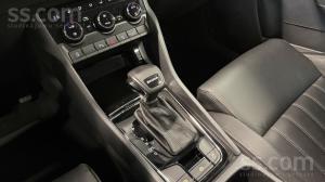 Balts Skoda Karoq 2023 Rīga, ar dzinēja tilpumu 1.50 L un nobraukumu 47 tūkst. km par 24900 €, foto 24 vietnē AUTOMOTO.COM.LV