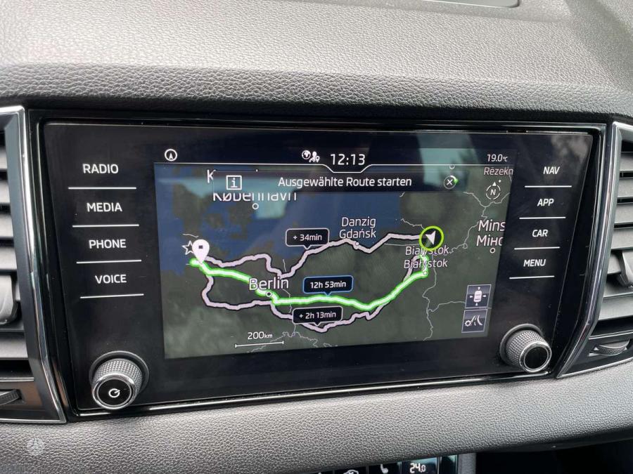 Balts Skoda Karoq 2023 Marijampole, ar dzinēja tilpumu 1.97 L un nobraukumu 52 tūkst. km par 19500 €, foto 12 vietnē AUTOMOTO.COM.LV