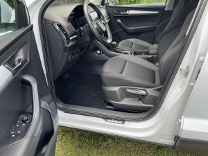 Balts Skoda Karoq 2023 Marijampole, ar dzinēja tilpumu 1.97 L un nobraukumu 52 tūkst. km par 19500 €, foto 14 vietnē AUTOMOTO.COM.LV