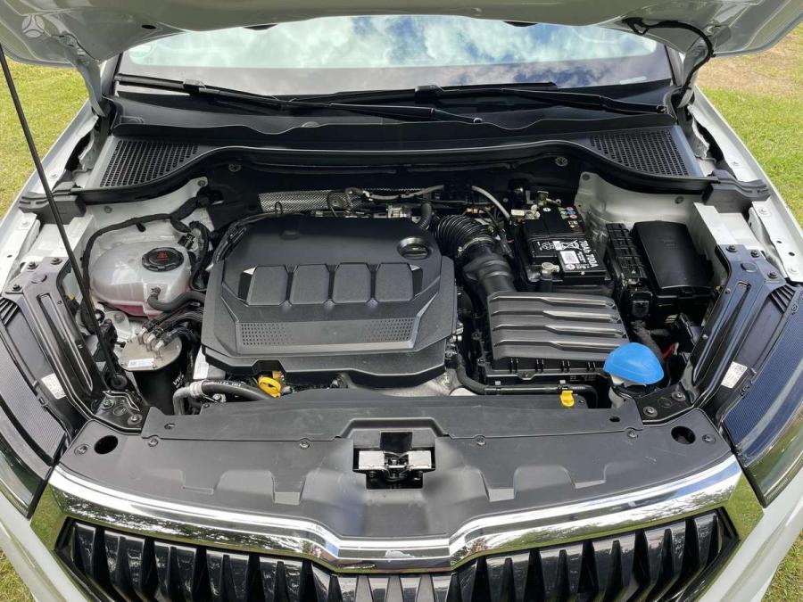 Balts Skoda Karoq 2023 Marijampole, ar dzinēja tilpumu 1.97 L un nobraukumu 52 tūkst. km par 19500 €, foto 29 vietnē AUTOMOTO.COM.LV