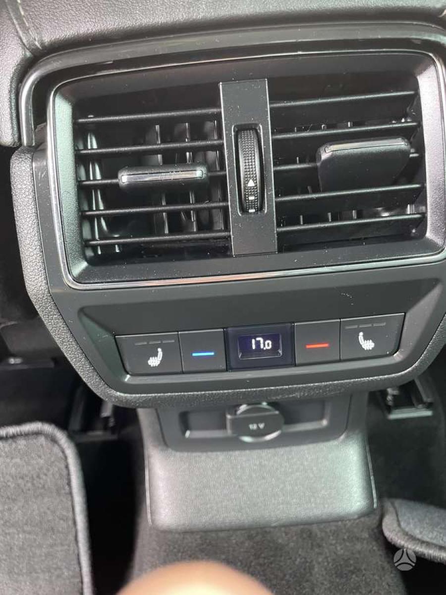 Balts Skoda Karoq 2023 Marijampole, ar dzinēja tilpumu 1.97 L un nobraukumu 52 tūkst. km par 19500 €, foto 30 vietnē AUTOMOTO.COM.LV