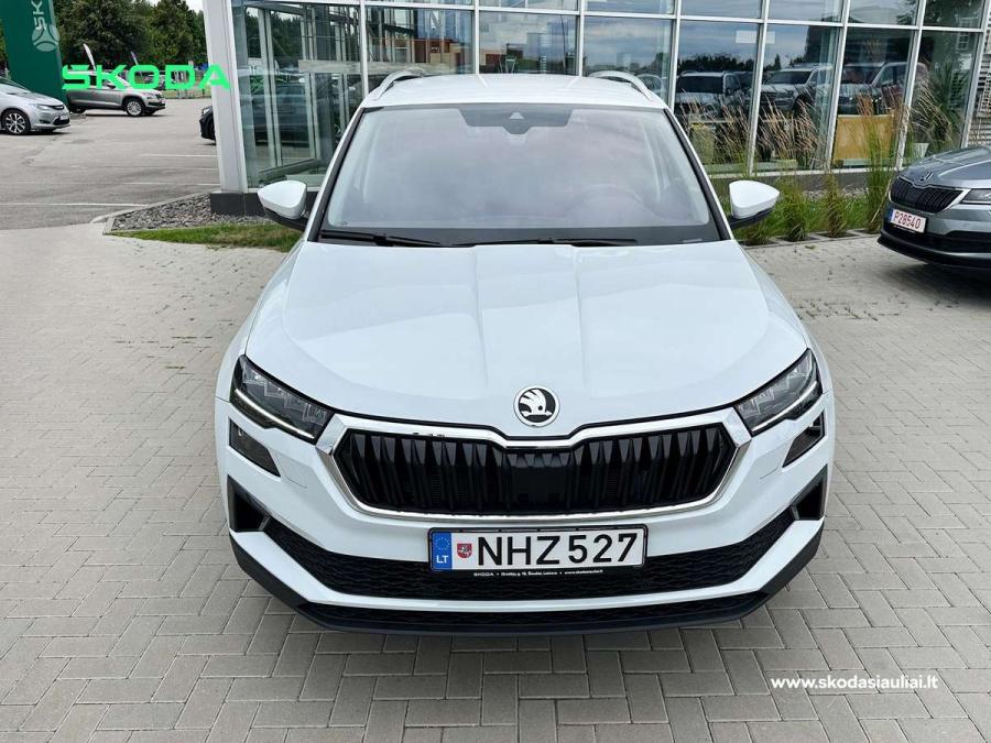 Белый Шкода Karoq 2025 в Шяуляй, объемом двигателя 1.50 л и пробегом 10 тыс. км за 29500 €, фото 3 на AUTOMOTO.COM.LV