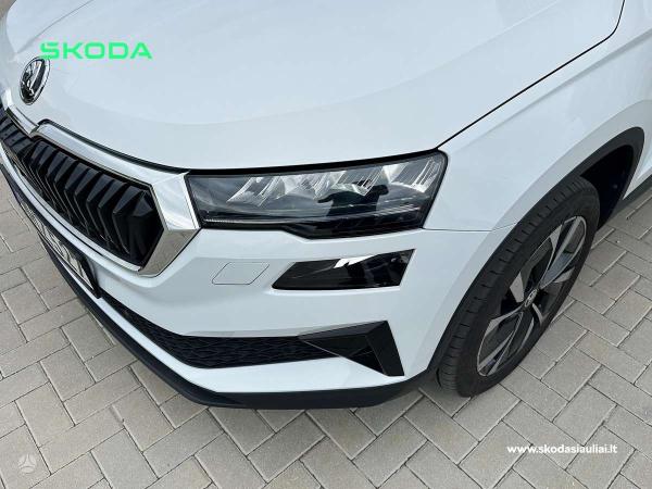 White Skoda Karoq 2025 in Siauliai, with an engine capacity of 1.50 L and mileage of 10 thousand km for 29500 €, photo 9 on AUTOMOTO.COM.LV