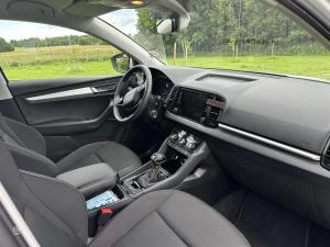 Balts Skoda Karoq 2025 Viļņa, ar dzinēja tilpumu 1.50 L un nobraukumu 22 tūkst. km par 28200 €, foto 5 vietnē AUTOMOTO.COM.LV