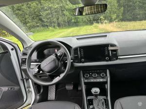 Balts Skoda Karoq 2025 Viļņa, ar dzinēja tilpumu 1.50 L un nobraukumu 22 tūkst. km par 28200 €, foto 7 vietnē AUTOMOTO.COM.LV