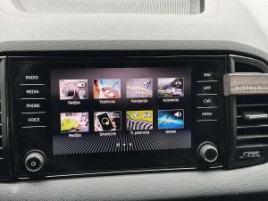 Balts Skoda Karoq 2025 Viļņa, ar dzinēja tilpumu 1.50 L un nobraukumu 22 tūkst. km par 28200 €, foto 10 vietnē AUTOMOTO.COM.LV