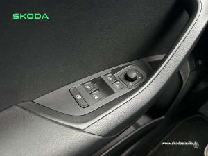 Balts Skoda Karoq 2025 Šauļi, ar dzinēja tilpumu 1.50 L un nobraukumu 10 tūkst. km par 28500 €, foto 38 vietnē AUTOMOTO.COM.LV