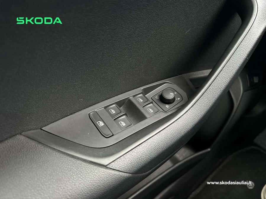 Balts Skoda Karoq 2025 Šauļi, ar dzinēja tilpumu 1.50 L un nobraukumu 10 tūkst. km par 28500 €, foto 38 vietnē AUTOMOTO.COM.LV