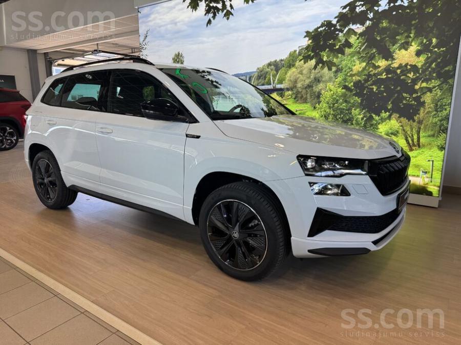 Balts Skoda Karoq 2026 Valmiera, ar dzinēja tilpumu 2.00 L un nobraukumu 5 tūkst. km par 37782 €, foto 1 vietnē AUTOMOTO.COM.LV