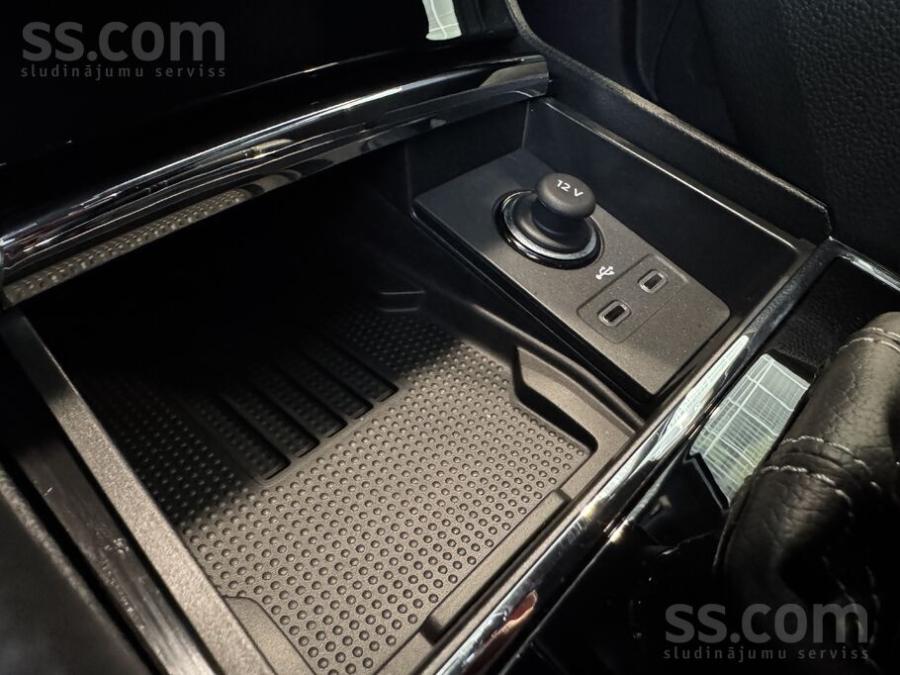 Balts Skoda Karoq 2026 Valmiera, ar dzinēja tilpumu 2.00 L un nobraukumu 5 tūkst. km par 37782 €, foto 15 vietnē AUTOMOTO.COM.LV