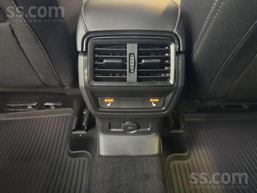 Balts Skoda Karoq 2026 Valmiera, ar dzinēja tilpumu 2.00 L un nobraukumu 5 tūkst. km par 37782 €, foto 18 vietnē AUTOMOTO.COM.LV
