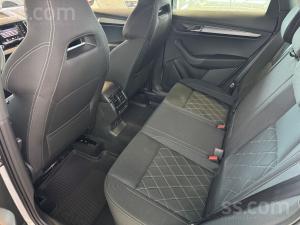 Balts Skoda Karoq 2026 Valmiera, ar dzinēja tilpumu 2.00 L un nobraukumu 5 tūkst. km par 37782 €, foto 19 vietnē AUTOMOTO.COM.LV