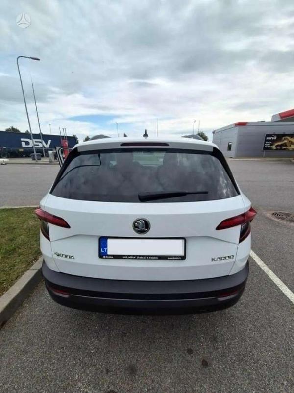 White Skoda Karoq 2018 in Klaipeda, with an engine capacity of 1.50 L and mileage of 146 thousand km for 17500 €, photo 3 on AUTOMOTO.COM.LV