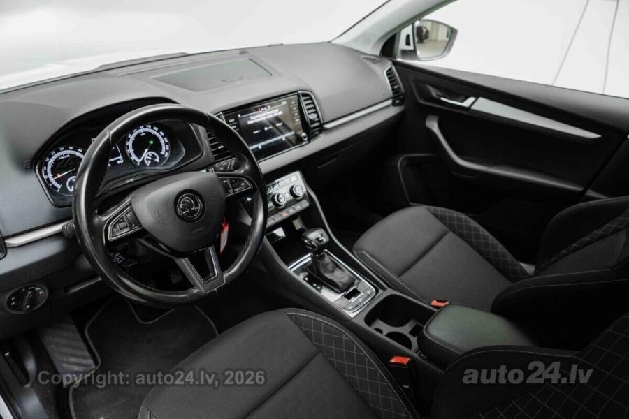White Skoda Karoq 2020 in Tallinn, with an engine capacity of 2.00 L and mileage of 215 thousand km for 14650 €, photo 10 on AUTOMOTO.COM.LV