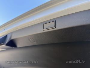 White Skoda Karoq 2018 in Tallinn, with an engine capacity of 1.50 L and mileage of 68 thousand km for 16900 €, photo 13 on AUTOMOTO.COM.LV