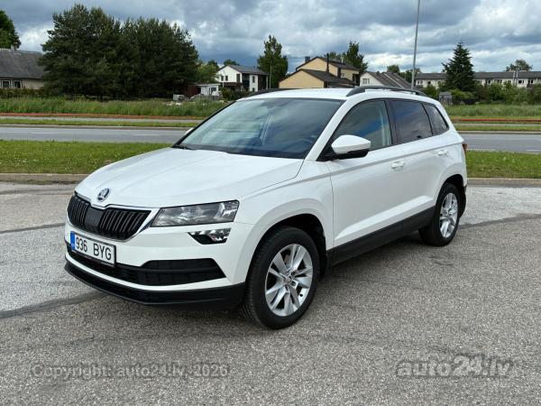 Белый Шкода Karoq 2018 в Таллин, объемом двигателя 1.60 л и пробегом 206 тыс. км за 11500 €, фото 4 на AUTOMOTO.COM.LV