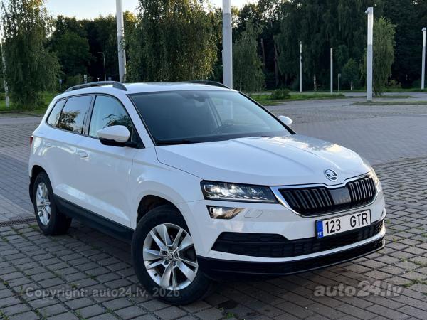 Белый Шкода Karoq 2020 в Тарту, объемом двигателя 1.60 л и пробегом 200 тыс. км за 10999 €, фото 1 на AUTOMOTO.COM.LV