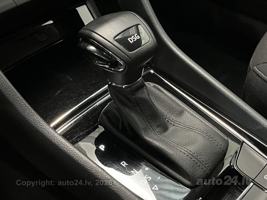 Balts Skoda Karoq 2020 Tallina, ar dzinēja tilpumu 1.50 L un nobraukumu 83 tūkst. km par 16900 €, foto 6 vietnē AUTOMOTO.COM.LV