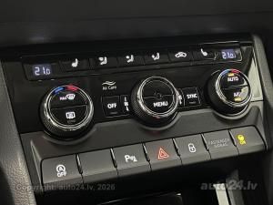 Balts Skoda Karoq 2020 Tallina, ar dzinēja tilpumu 1.50 L un nobraukumu 83 tūkst. km par 16900 €, foto 16 vietnē AUTOMOTO.COM.LV