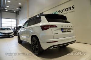 Белый Шкода Karoq 2022 в Таллин, объемом двигателя 2.00 л и пробегом 47 тыс. км за 30900 €, фото 3 на AUTOMOTO.COM.LV