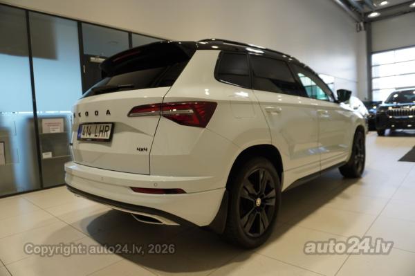 White Skoda Karoq 2022 in Tallinn, with an engine capacity of 2.00 L and mileage of 47 thousand km for 30900 €, photo 3 on AUTOMOTO.COM.LV