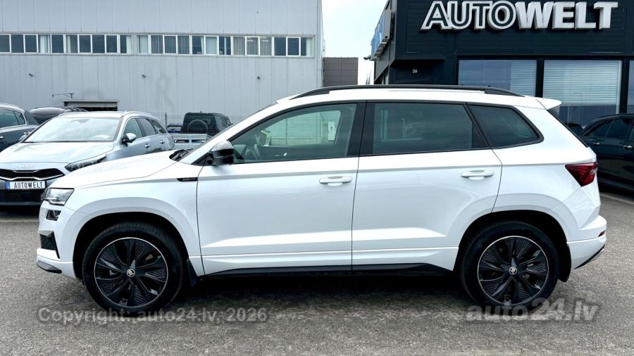 Balts Skoda Karoq 2024 Tallina, ar dzinēja tilpumu 1.50 L un nobraukumu 5 tūkst. km par 31900 €, foto 10 vietnē AUTOMOTO.COM.LV