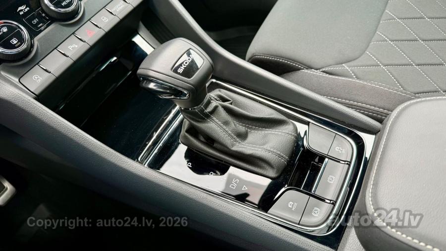 Balts Skoda Karoq 2024 Tallina, ar dzinēja tilpumu 1.50 L un nobraukumu 5 tūkst. km par 31900 €, foto 15 vietnē AUTOMOTO.COM.LV