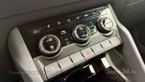 Balts Skoda Karoq 2024 Tallina, ar dzinēja tilpumu 1.50 L un nobraukumu 5 tūkst. km par 31900 €, foto 20 vietnē AUTOMOTO.COM.LV