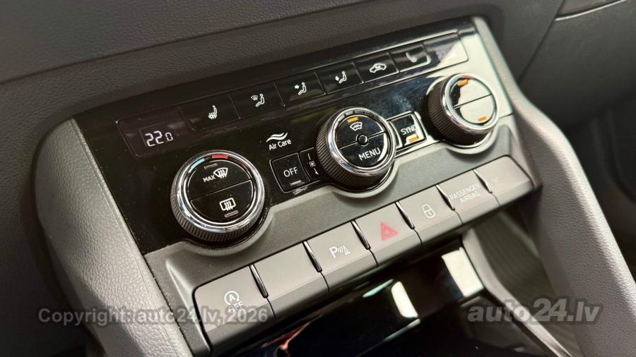 Balts Skoda Karoq 2024 Tallina, ar dzinēja tilpumu 1.50 L un nobraukumu 5 tūkst. km par 31900 €, foto 20 vietnē AUTOMOTO.COM.LV