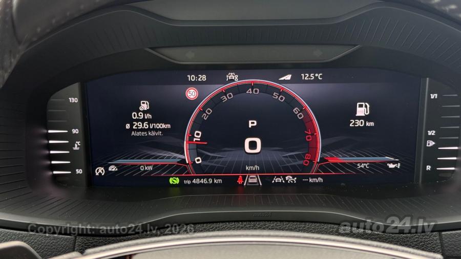 Balts Skoda Karoq 2024 Tallina, ar dzinēja tilpumu 1.50 L un nobraukumu 5 tūkst. km par 31900 €, foto 24 vietnē AUTOMOTO.COM.LV