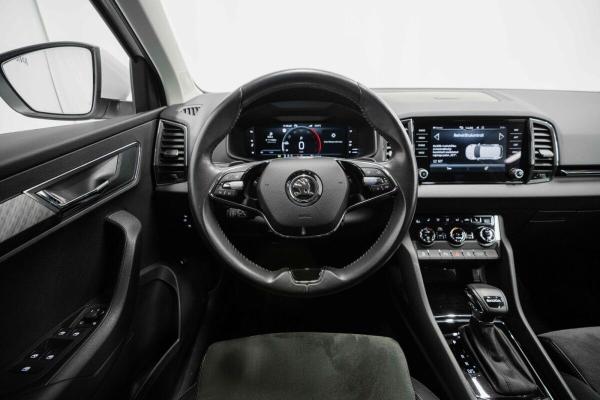 Шкода Karoq 2024 в Таллин на AUTOMOTO.COM.LV Белый Шкода Karoq 2024 в Таллин, объемом двигателя 2.00 л и пробегом 31 тыс. км за 25900 €, фото 11 на AUTOMOTO.COM.LV