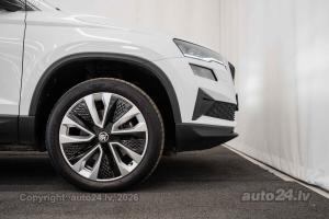 White Skoda Karoq 2024 in Tallinn, with an engine capacity of 2.00 L and mileage of 31 thousand km for 25900 €, photo 17 on AUTOMOTO.COM.LV