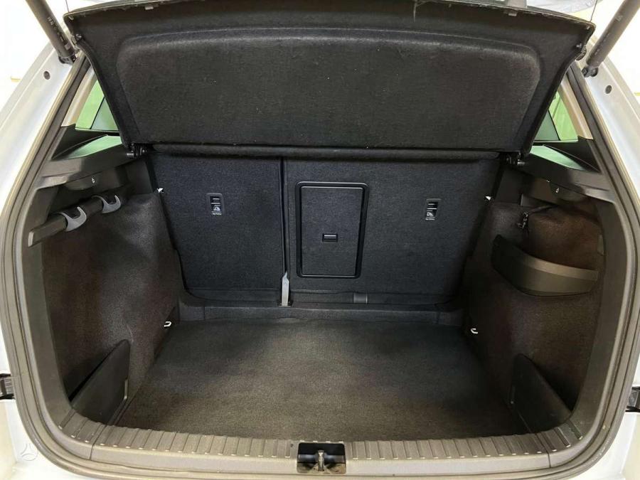Желтый Шкода Karoq 2023 в Мариямполе, объемом двигателя 1.50 л и пробегом 180 тыс. км за 18090 €, фото 15 на AUTOMOTO.COM.LV