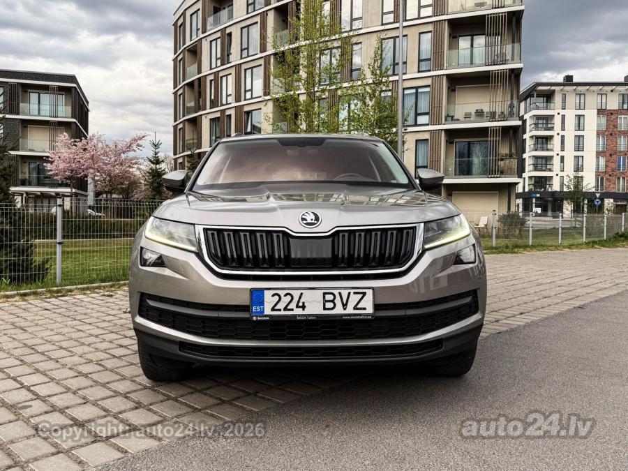 Smilšu krāsa Skoda Kodiaq 2018 Tallina, ar dzinēja tilpumu 1.40 L un nobraukumu 166 tūkst. km par 18900 €, foto 3 vietnē AUTOMOTO.COM.LV