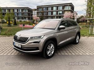 Smilšu krāsa Skoda Kodiaq 2018 Tallina, ar dzinēja tilpumu 1.40 L un nobraukumu 166 tūkst. km par 18900 €, foto 4 vietnē AUTOMOTO.COM.LV