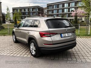 Smilšu krāsa Skoda Kodiaq 2018 Tallina, ar dzinēja tilpumu 1.40 L un nobraukumu 166 tūkst. km par 18900 €, foto 7 vietnē AUTOMOTO.COM.LV