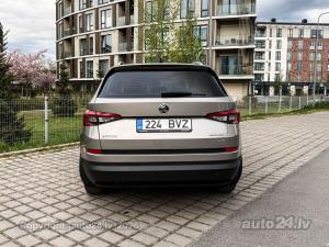 Smilšu krāsa Skoda Kodiaq 2018 Tallina, ar dzinēja tilpumu 1.40 L un nobraukumu 166 tūkst. km par 18900 €, foto 8 vietnē AUTOMOTO.COM.LV