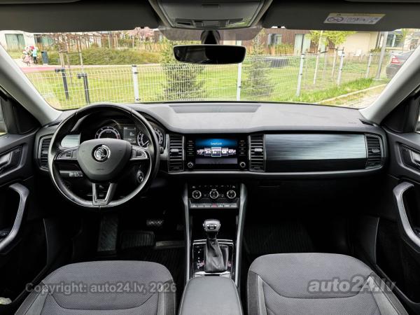 Beige Skoda Kodiaq 2018 in Tallinn, with an engine capacity of 1.40 L and mileage of 166 thousand km for 18900 €, photo 9 on AUTOMOTO.COM.LV