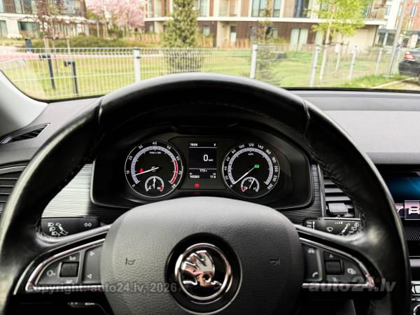 Beige Skoda Kodiaq 2018 in Tallinn, with an engine capacity of 1.40 L and mileage of 166 thousand km for 18900 €, photo 10 on AUTOMOTO.COM.LV