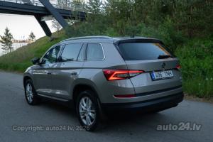 Beige Skoda Kodiaq 2018 in Tallinn, with an engine capacity of 2.00 L and mileage of 111 thousand km for 22499 €, photo 9 on AUTOMOTO.COM.LV