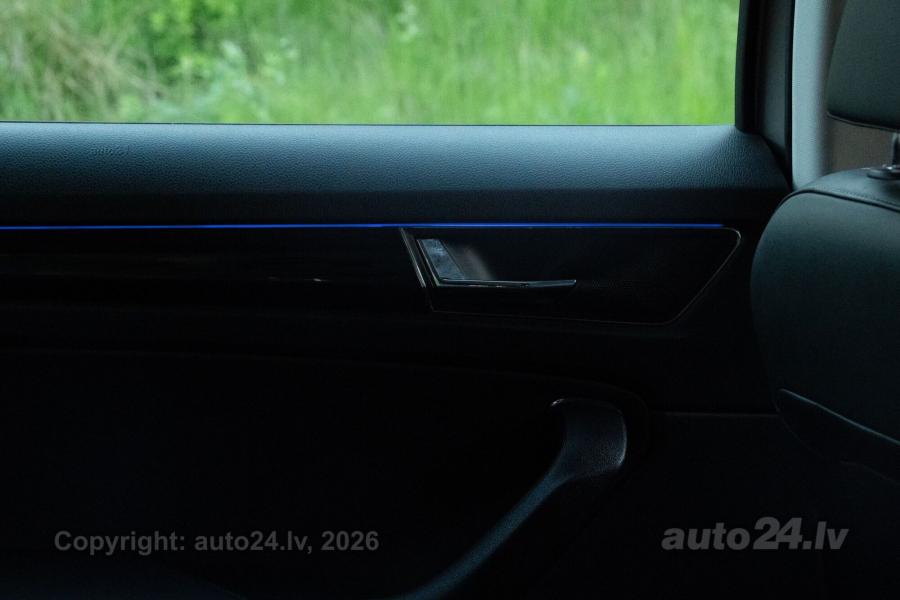 Beige Skoda Kodiaq 2018 in Tallinn, with an engine capacity of 2.00 L and mileage of 111 thousand km for 22499 €, photo 13 on AUTOMOTO.COM.LV