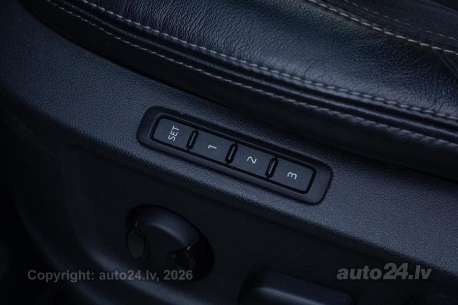 Beige Skoda Kodiaq 2018 in Tallinn, with an engine capacity of 2.00 L and mileage of 111 thousand km for 22499 €, photo 17 on AUTOMOTO.COM.LV