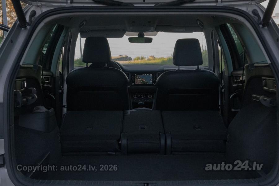Beige Skoda Kodiaq 2018 in Tallinn, with an engine capacity of 2.00 L and mileage of 111 thousand km for 22499 €, photo 24 on AUTOMOTO.COM.LV