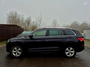 Melns Skoda Kodiaq 2017 Viļņa, ar dzinēja tilpumu 2.00 L un nobraukumu 198 tūkst. km par 17900 €, foto 2 vietnē AUTOMOTO.COM.LV