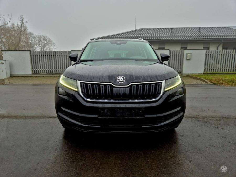 Melns Skoda Kodiaq 2017 Viļņa, ar dzinēja tilpumu 2.00 L un nobraukumu 198 tūkst. km par 17900 €, foto 10 vietnē AUTOMOTO.COM.LV